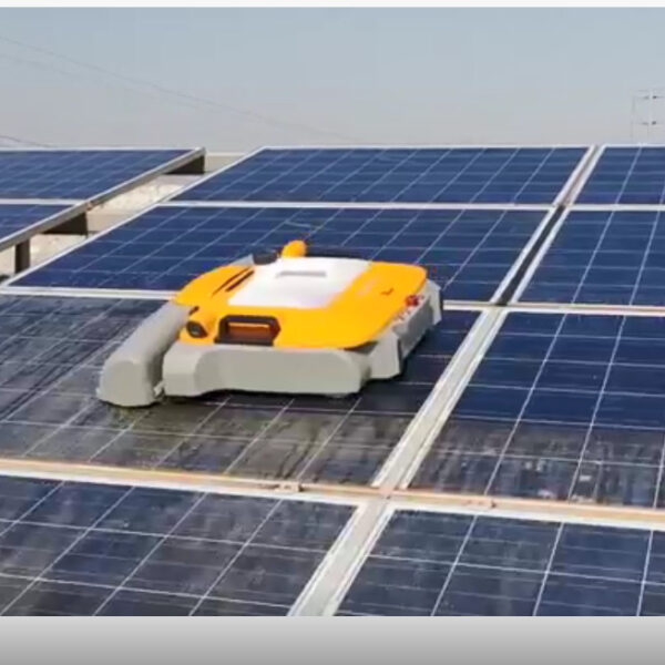 Solar Panel Cleaning – RoboLodge